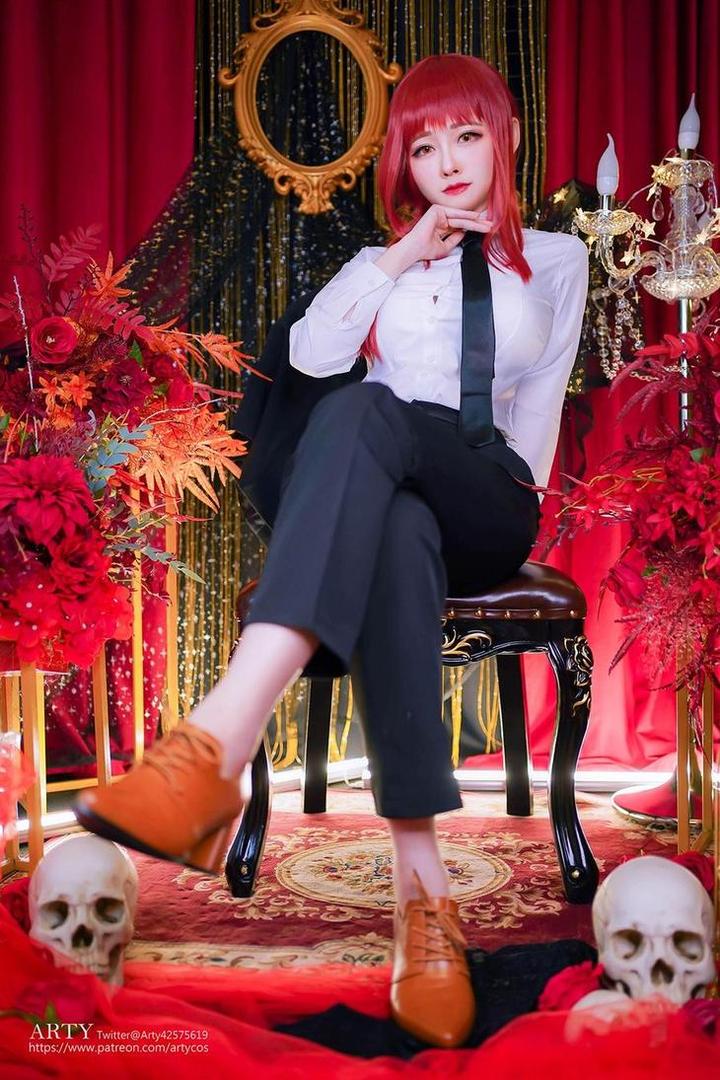 Arty亚缇阿米娅的照片，带你进入一个充满幻想的世界 - 瑟涩枕